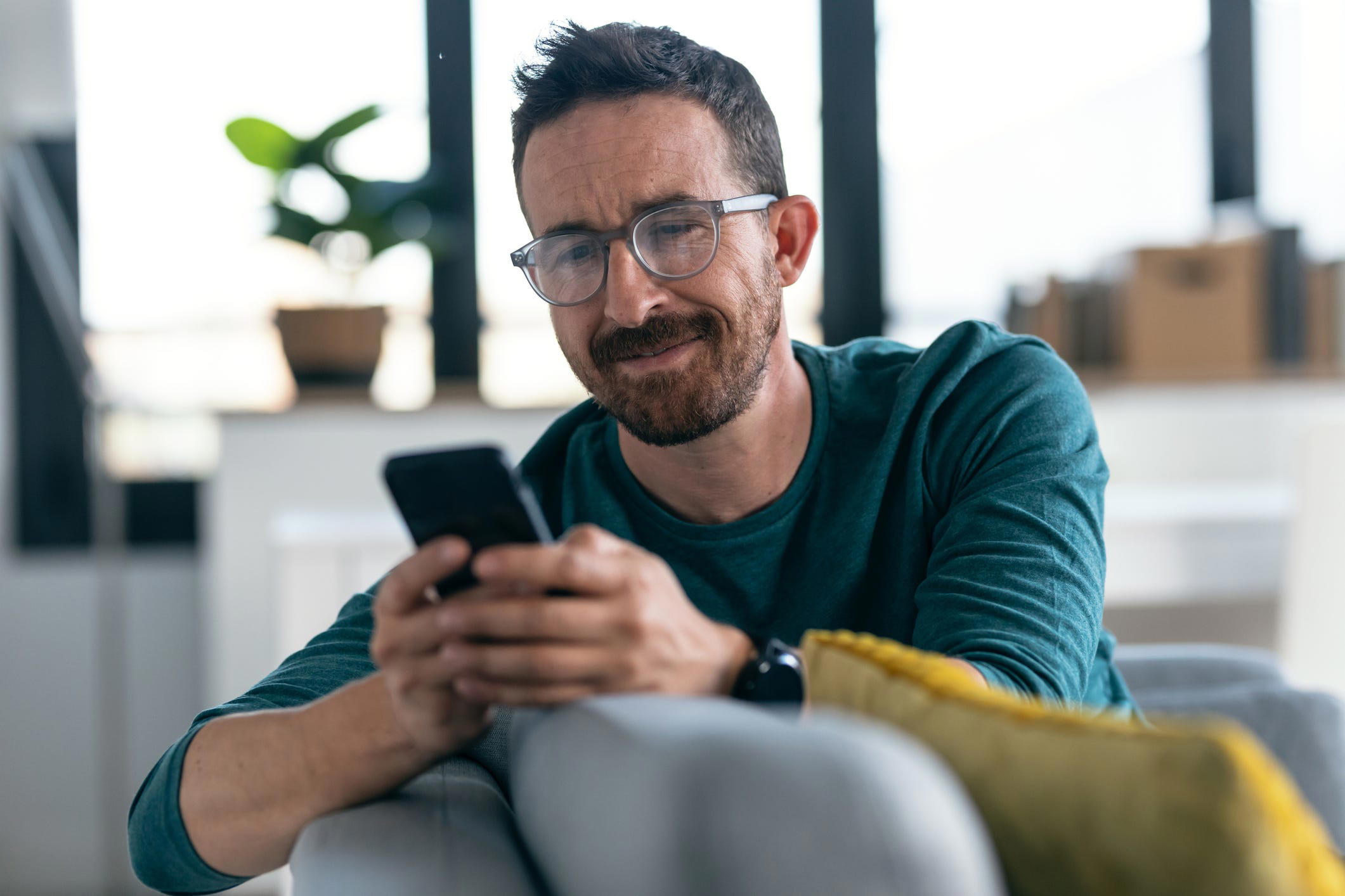 Medical Report: Study finds link between screen time and nearsightedness Medical Report: Study finds link between screen time and nearsightedness
