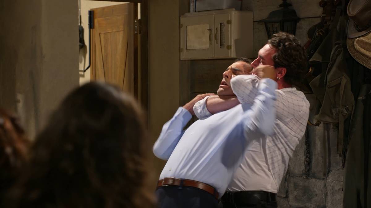 Nos próximos episódios: Alex é atacado por Robert