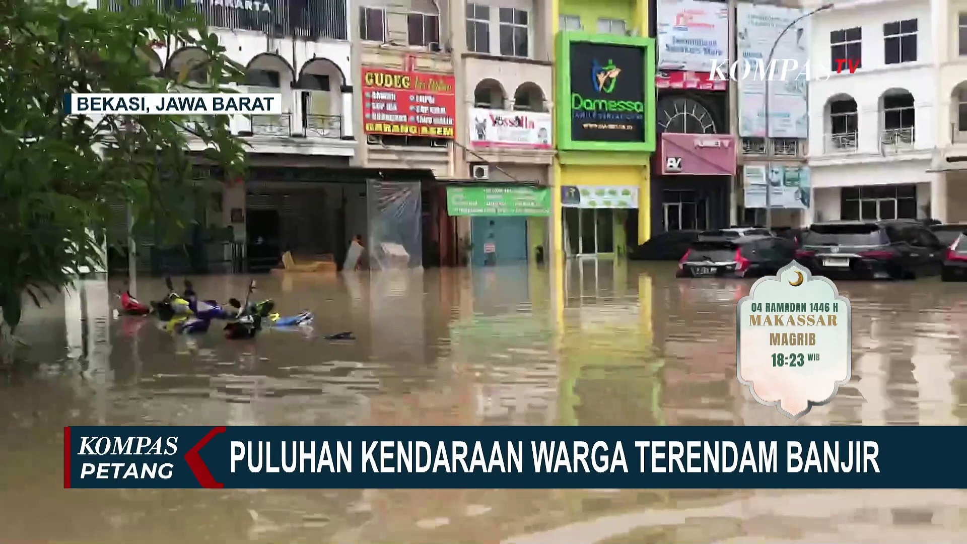 Penampakan Puluhan Kendaraan Warga Terendam Banjir di Kawasan Grand ...
