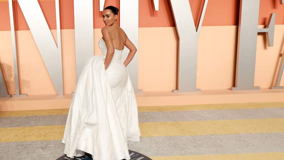 Kim Kardashian and Kendall Jenner attend the 2025 Vanity Fair Oscar ...