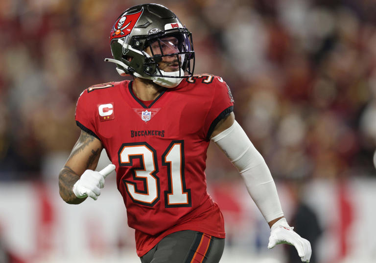 Buccaneers lose All-Pro defender in PFF's 2020 NFL re-draft