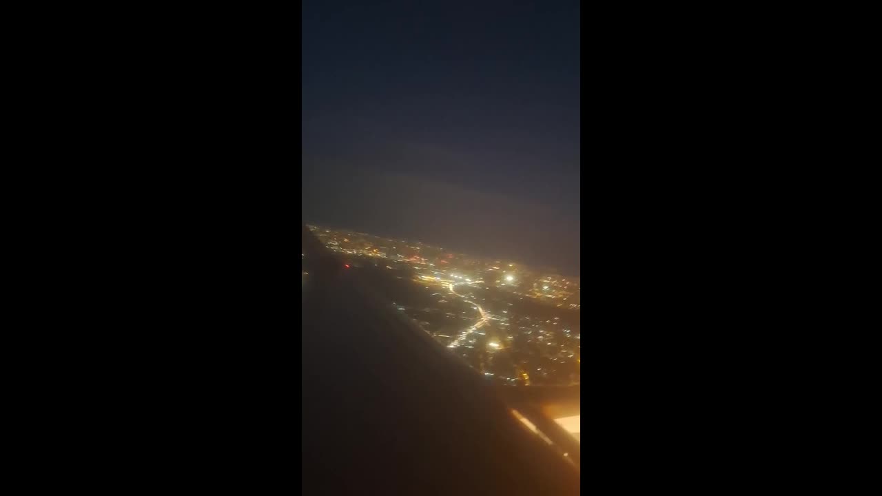 Passenger captures terrifying moment plane's engine explodes during ...