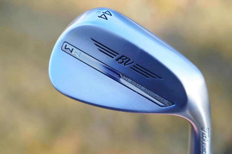 Titleist Vokey WedgeWorks 44F Grind wedge