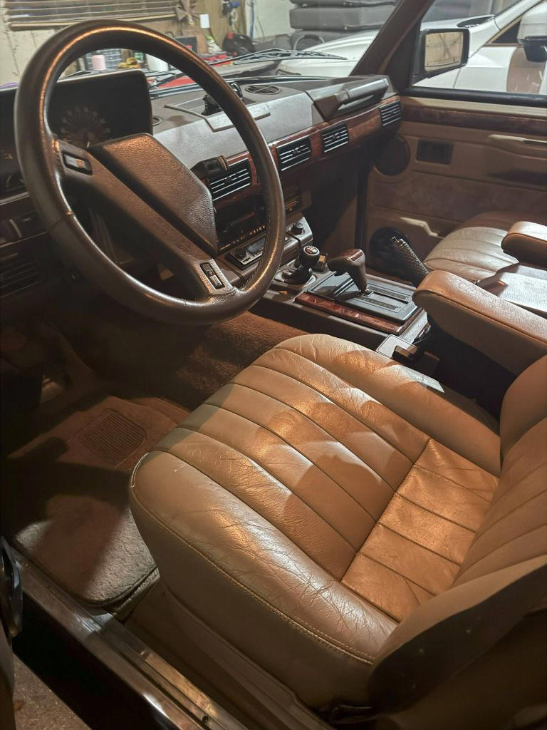 A Classic Range Rover County Pairs All-Terrain Capability And Old-Money ...