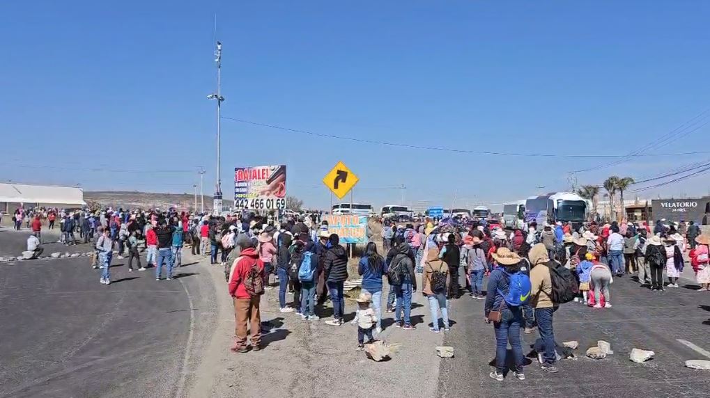Conflicto por tierras deriva en bloqueo de acceso a Pachuca