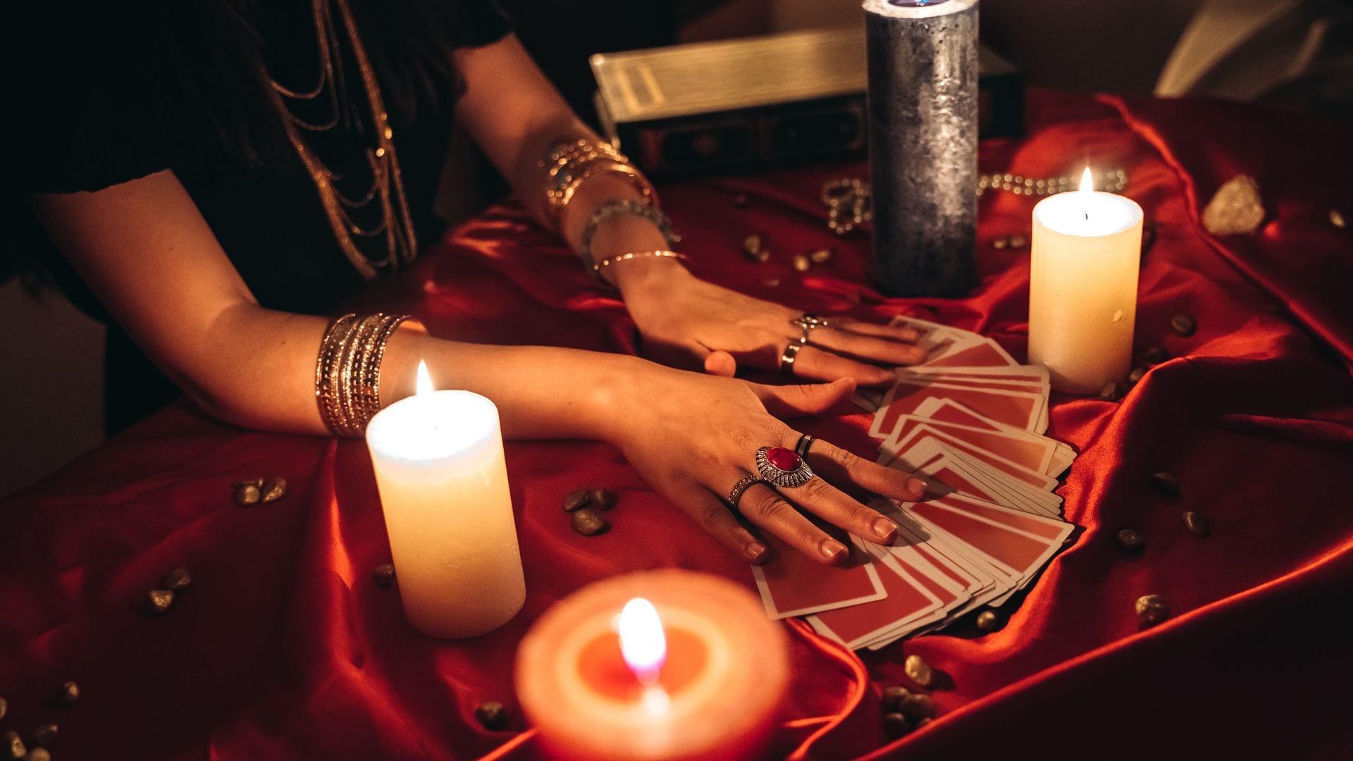 How to use Oracle Cards: A beginner's guide to intuition even if you ...