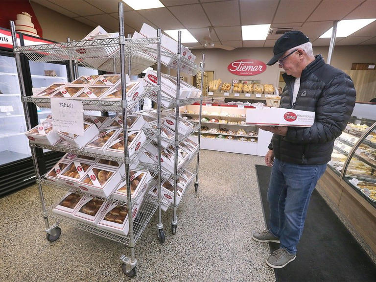 'Every family, friend, volunteer' — Windsor bakeries call in ...