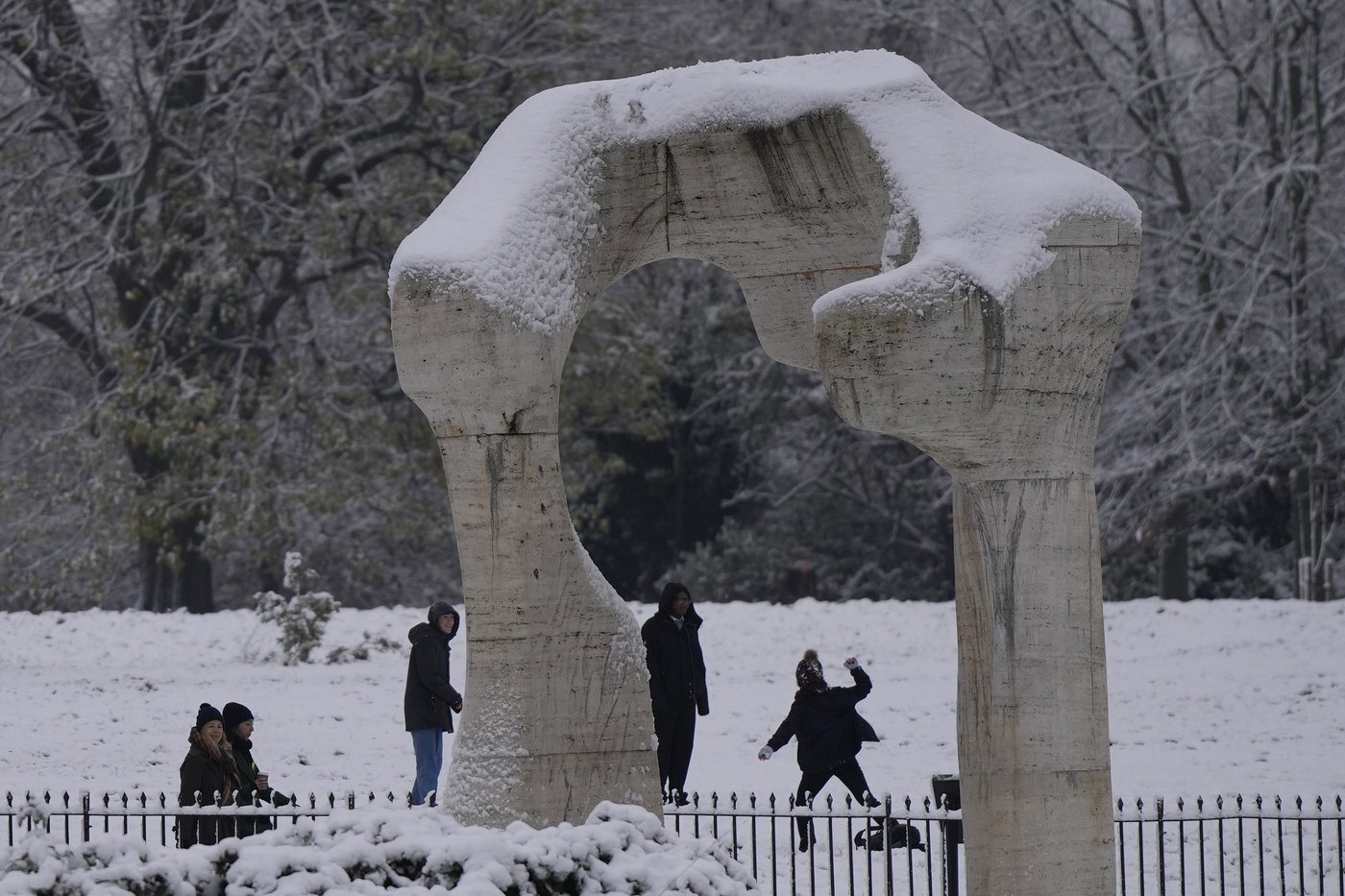 Guelph man arrested after alleged altercation over snowballs: police Guelph man arrested after alleged altercation over snowballs: police
