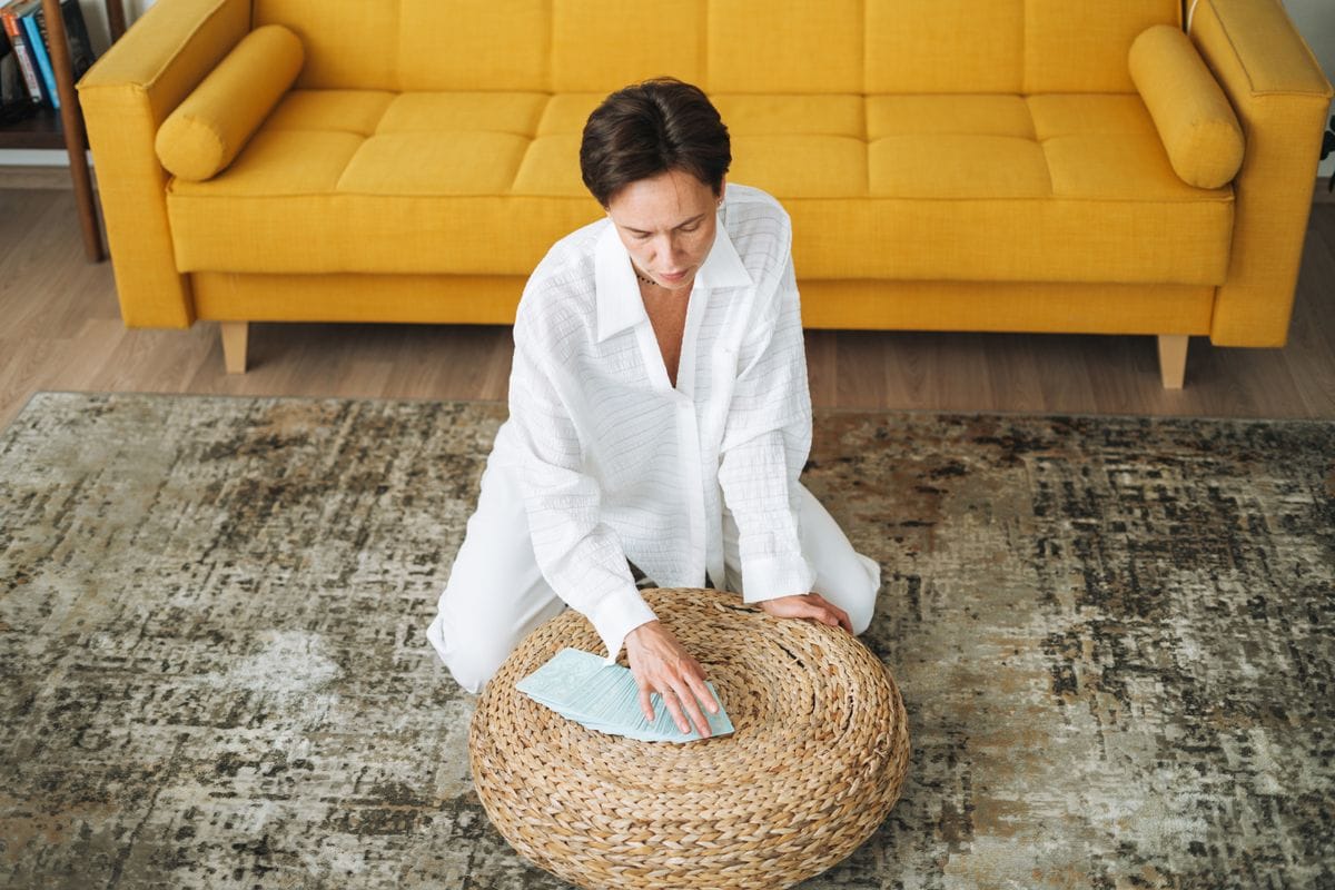 How to use Oracle Cards: A beginner's guide to intuition even if you ...