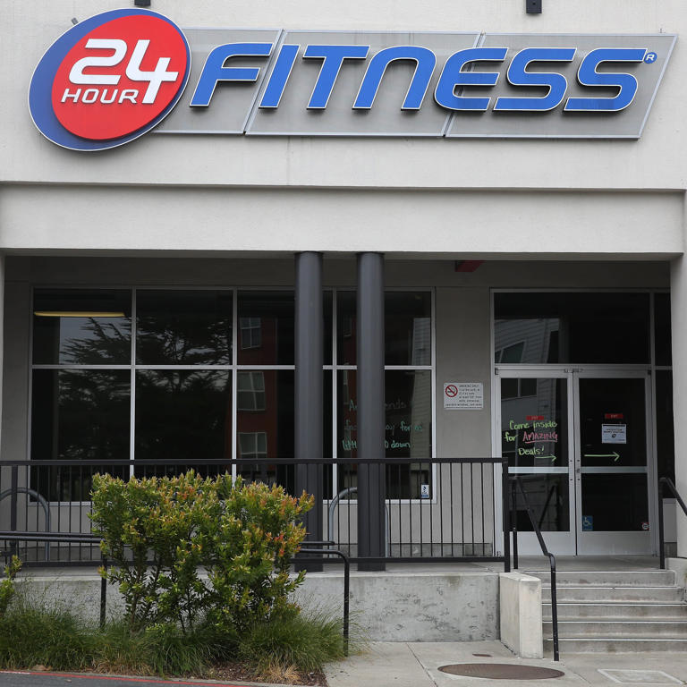 How Much Does a 24 Hour Fitness Membership Cost? Here's a Breakdown