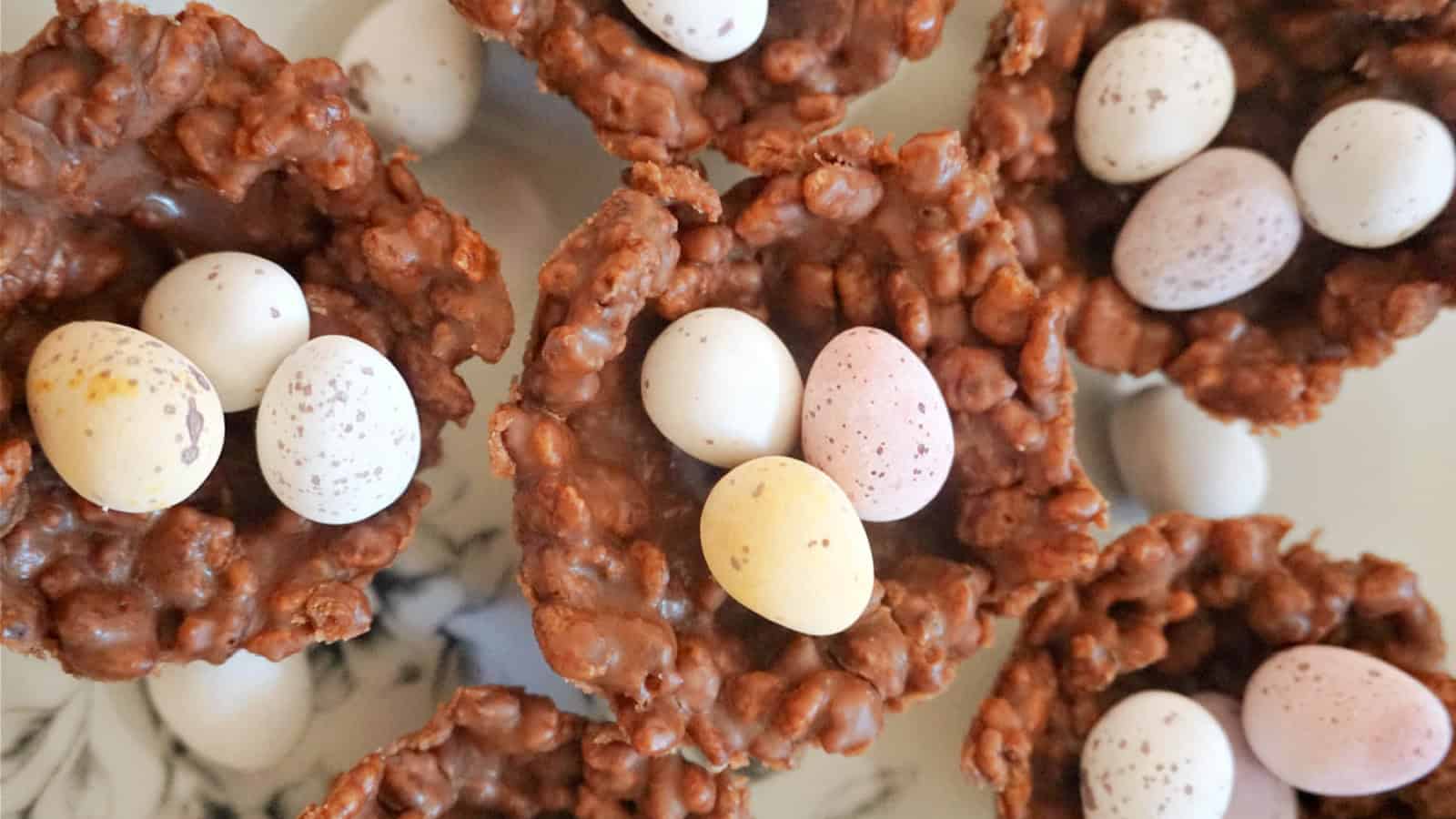 17 Easy Easter Desserts To Brighten Up Your Spring