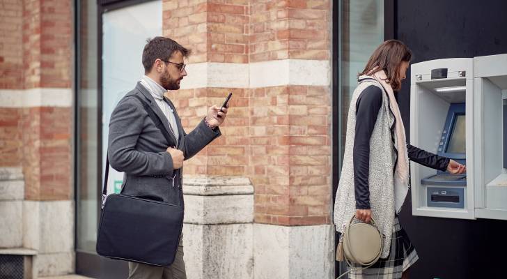 Investing apps make it easy to tap into auto-investing—making it cost ...