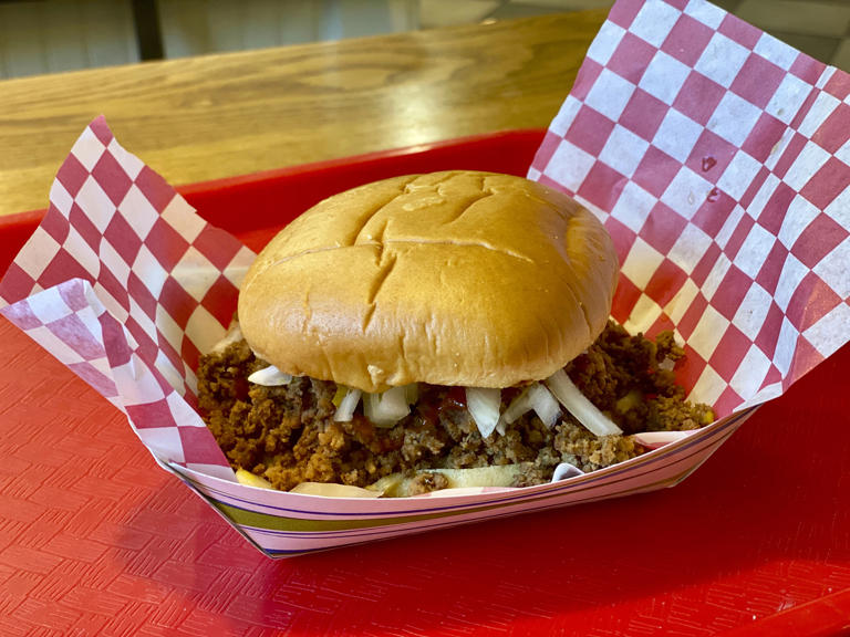 20 Fast Food Joints We Loved, Lost, and Still Miss