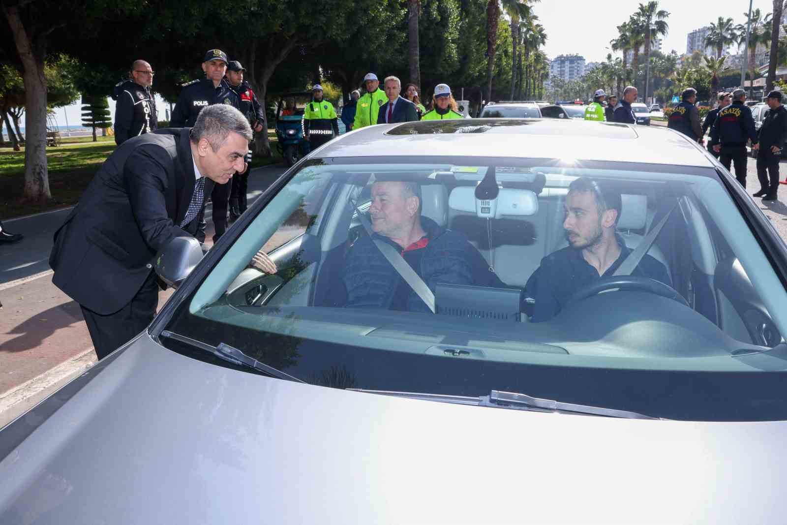 Vali Toros, trafik ve asayiş uygulamasına katıldı