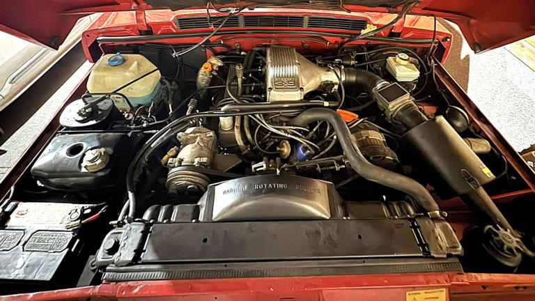 A Classic Range Rover County Pairs All-Terrain Capability And Old-Money ...