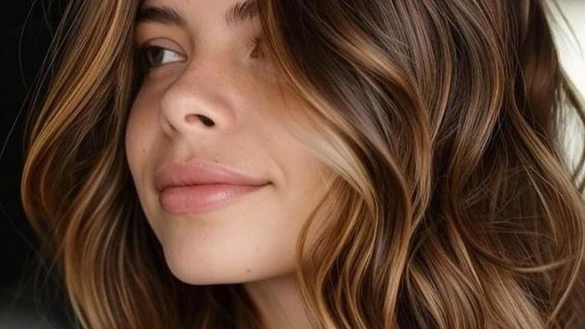 Teddy Bear highlights: the hair trend women in their 40s and 50s are ...