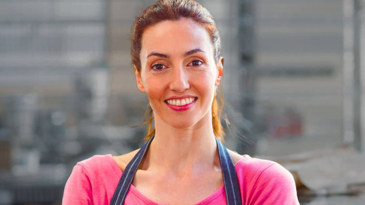 15 Stable Service Jobs That Don't Depend on Tips