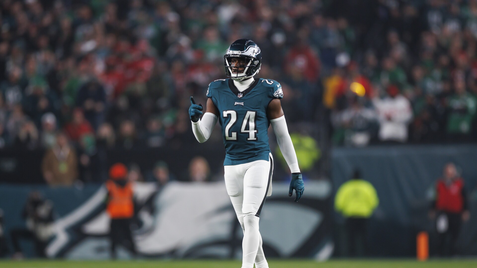 Eagles will release James Bradberry