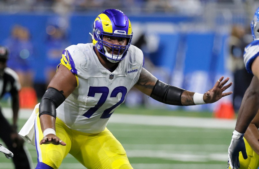 Report: Bears to send 6th-round draft pick to Rams for veteran OL Jonah ...