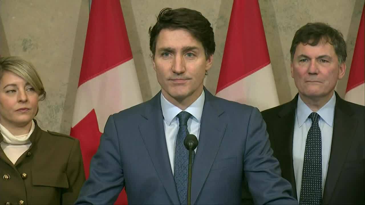 Trudeau reacts to ‘trade war launched’ by U.S.