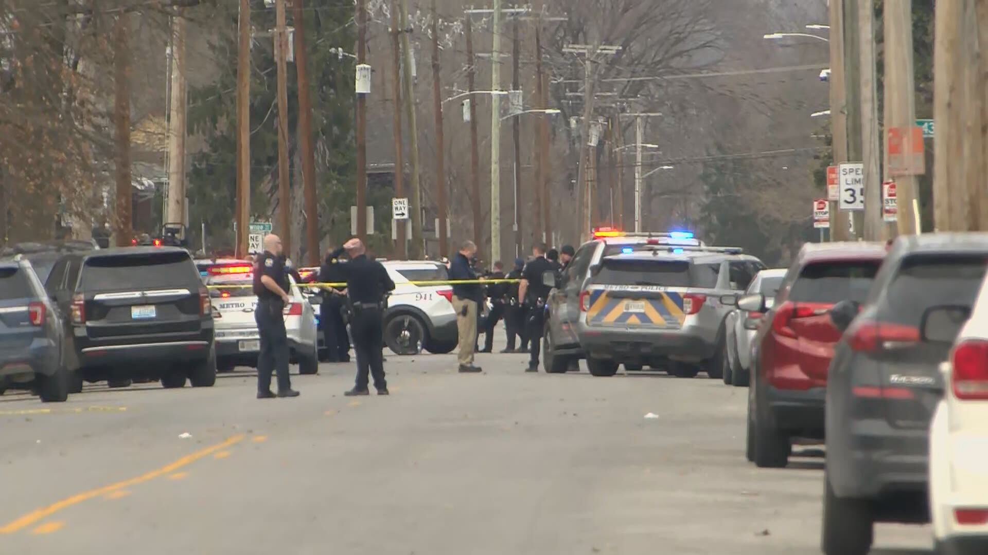 LMPD standoff with barricaded suspect ends after man is found dead ...