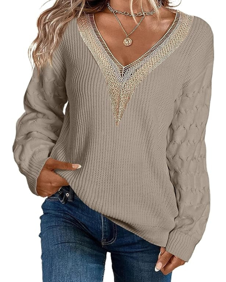 Neutral Cozy Tops You Need to Transition Seasons