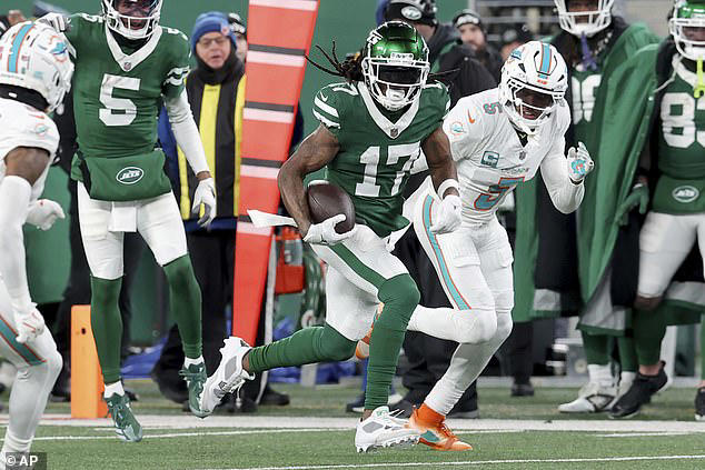 Jets make major Davante Adams move after axing wide receiver's close ... Jets make major Davante Adams move after axing wide receiver's close ...