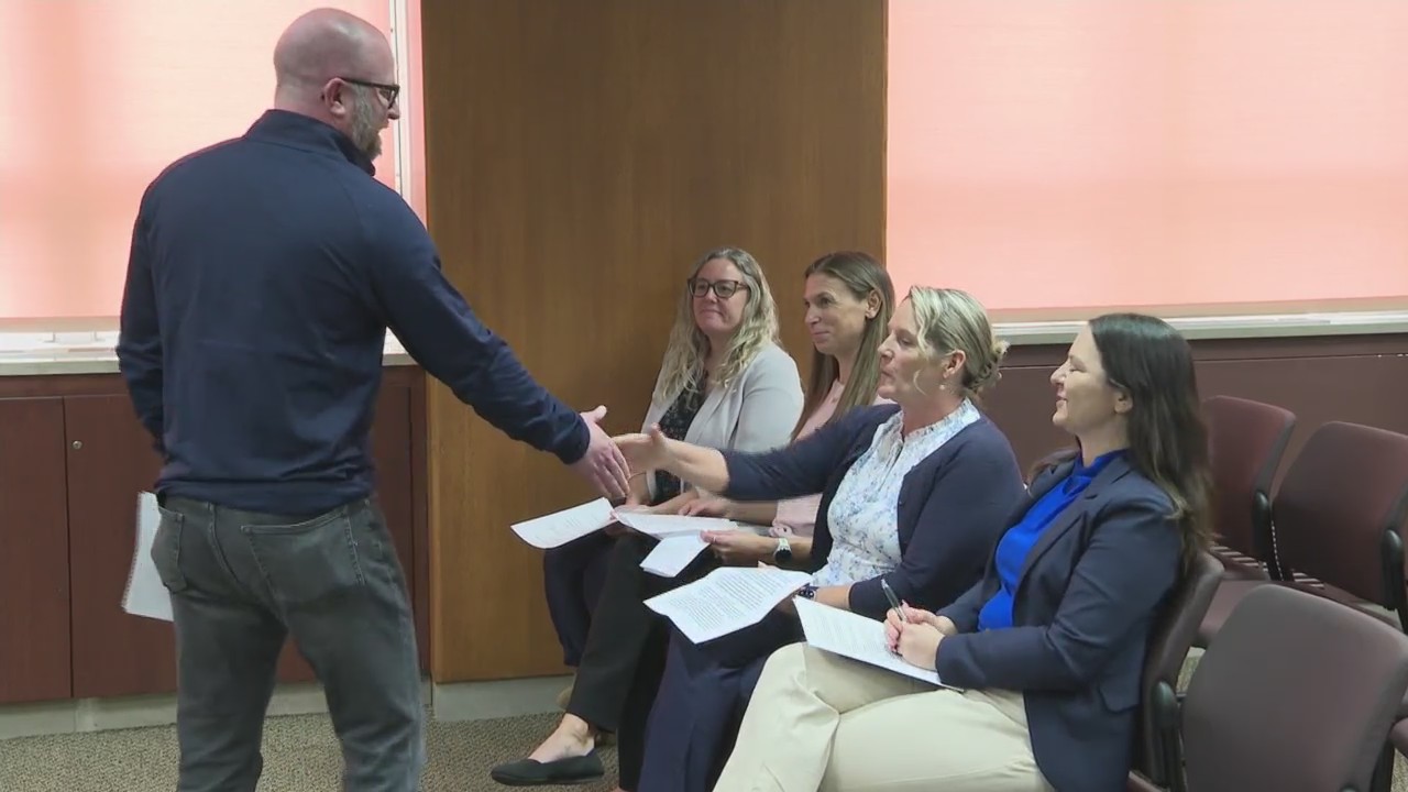 Green Bay Mayor Eric Genrich hosts non-profit leaders, emphasizing ...