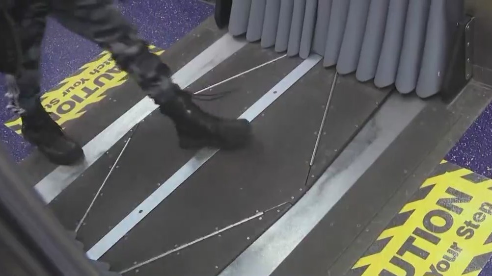 The G train is getting new open gangway subway cars