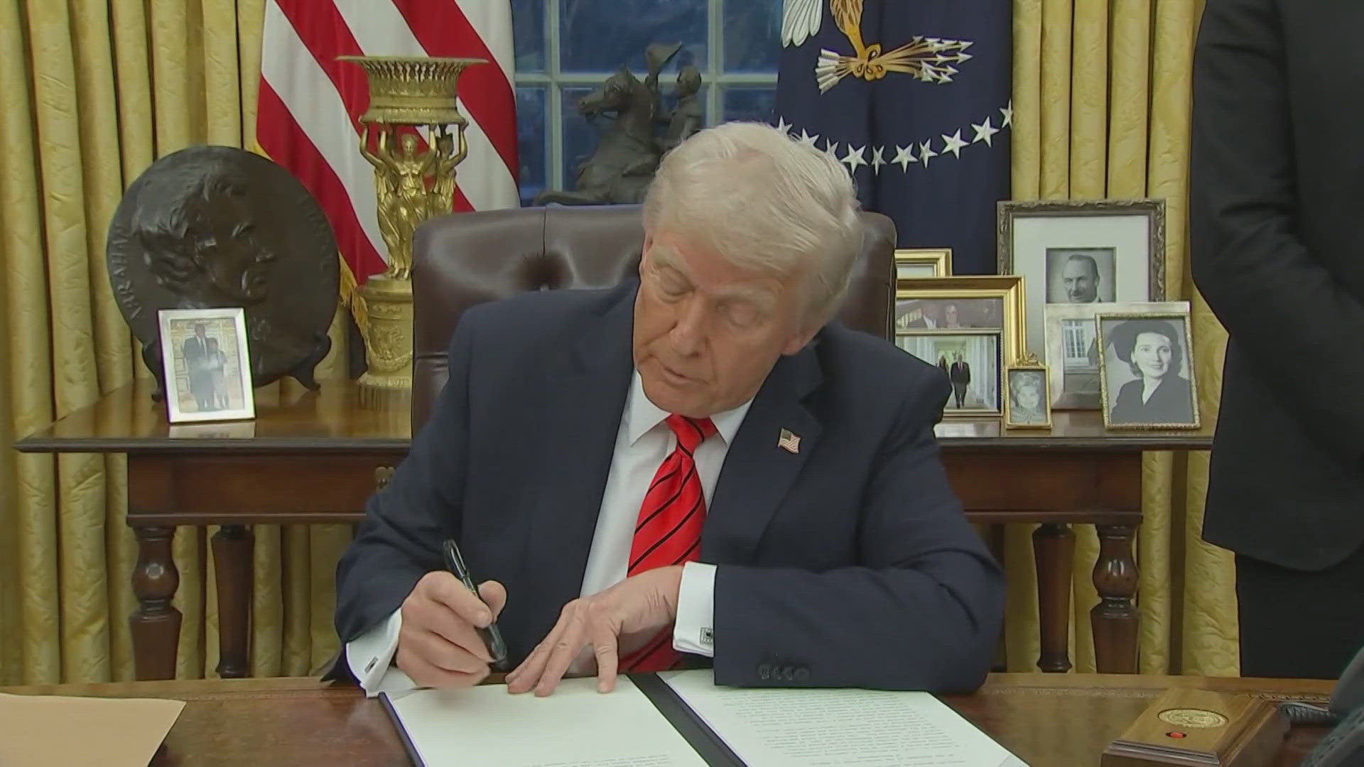 Trump's trade war draws swift retaliation as Mexico, Canada and China ...