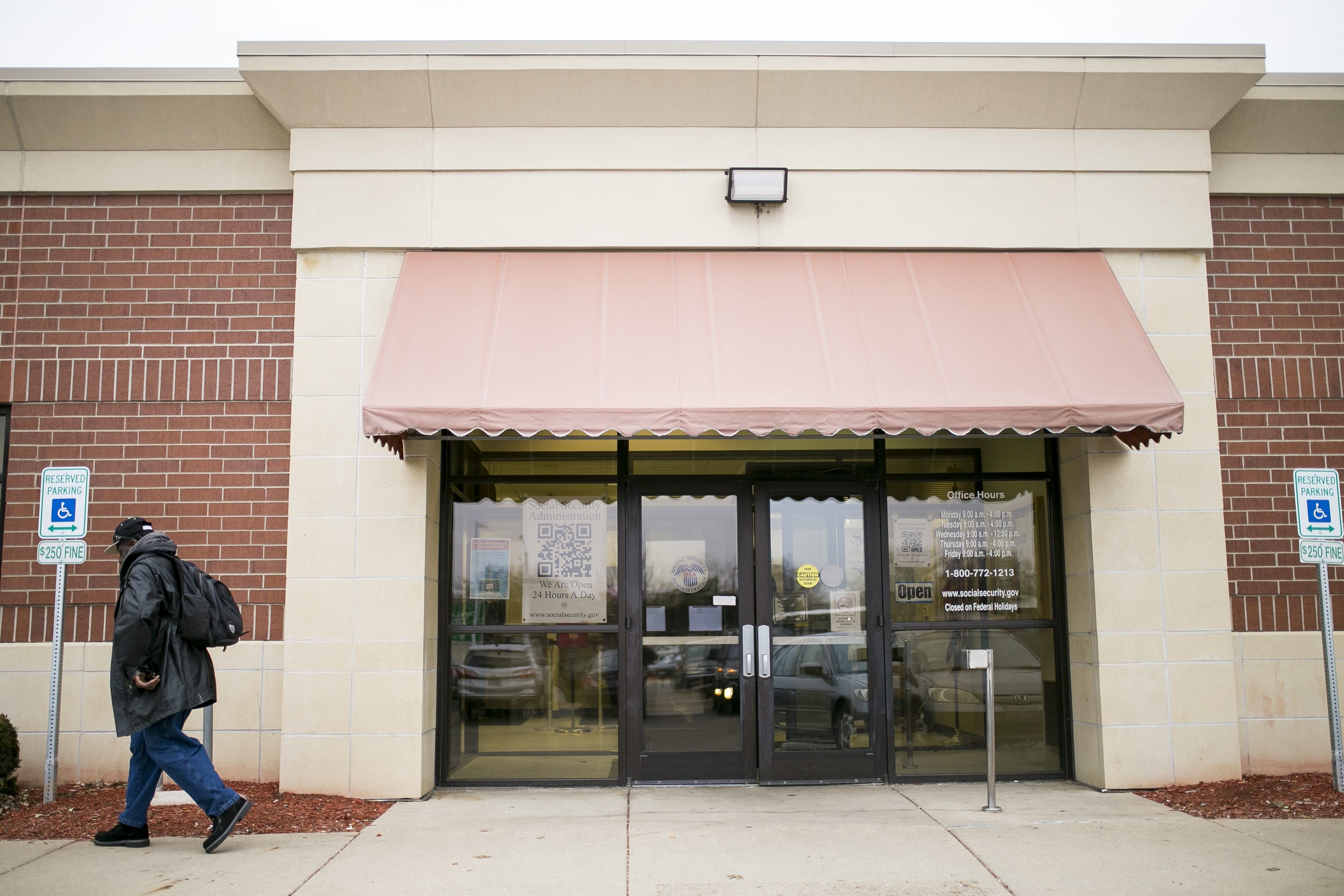 DOGE cuts target Rockford Social Security office, 21 other federal ...