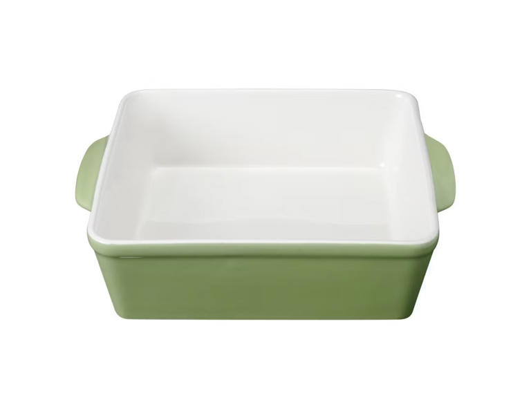 Aldi's Stunning New $9 Stoneware Baking Dish Is a Dead Ringer for a Le ...