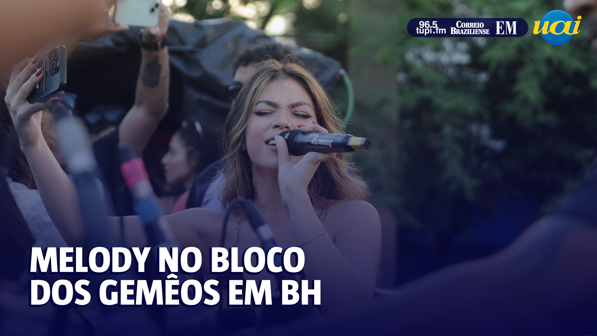 Bloco dos Gêmeos e Melody embalam foliões com sucessos do funk