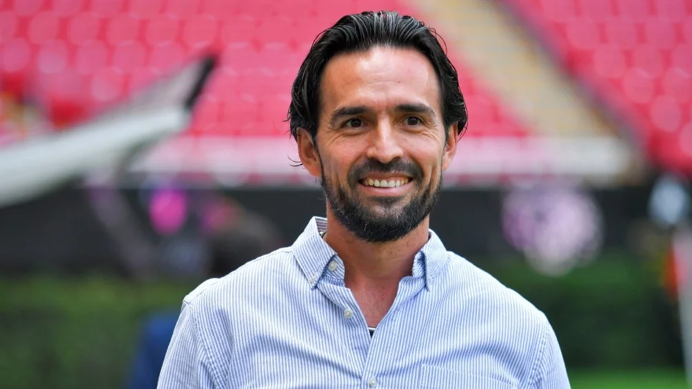 Gerardo Espinoza ya aparece registrado como DT de Chivas en el portal ...