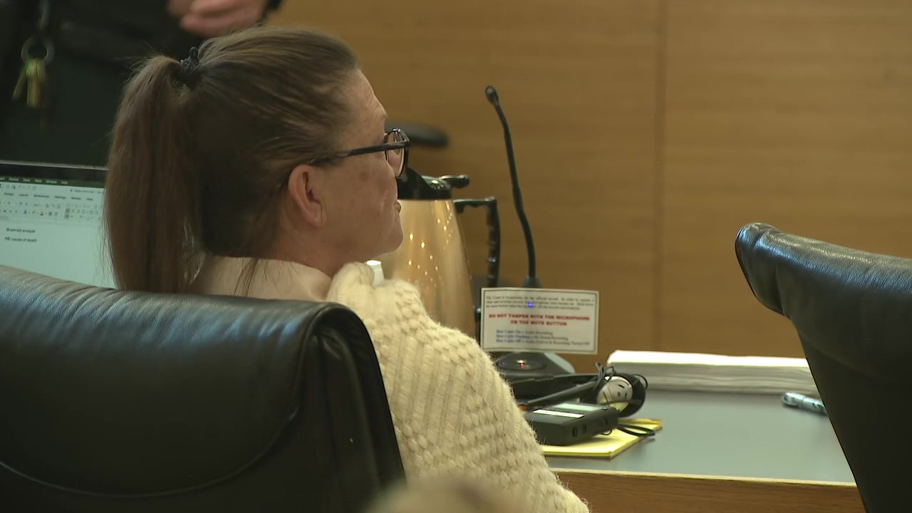 Testimony begins in trial of woman accused of killing Bradenton man ...