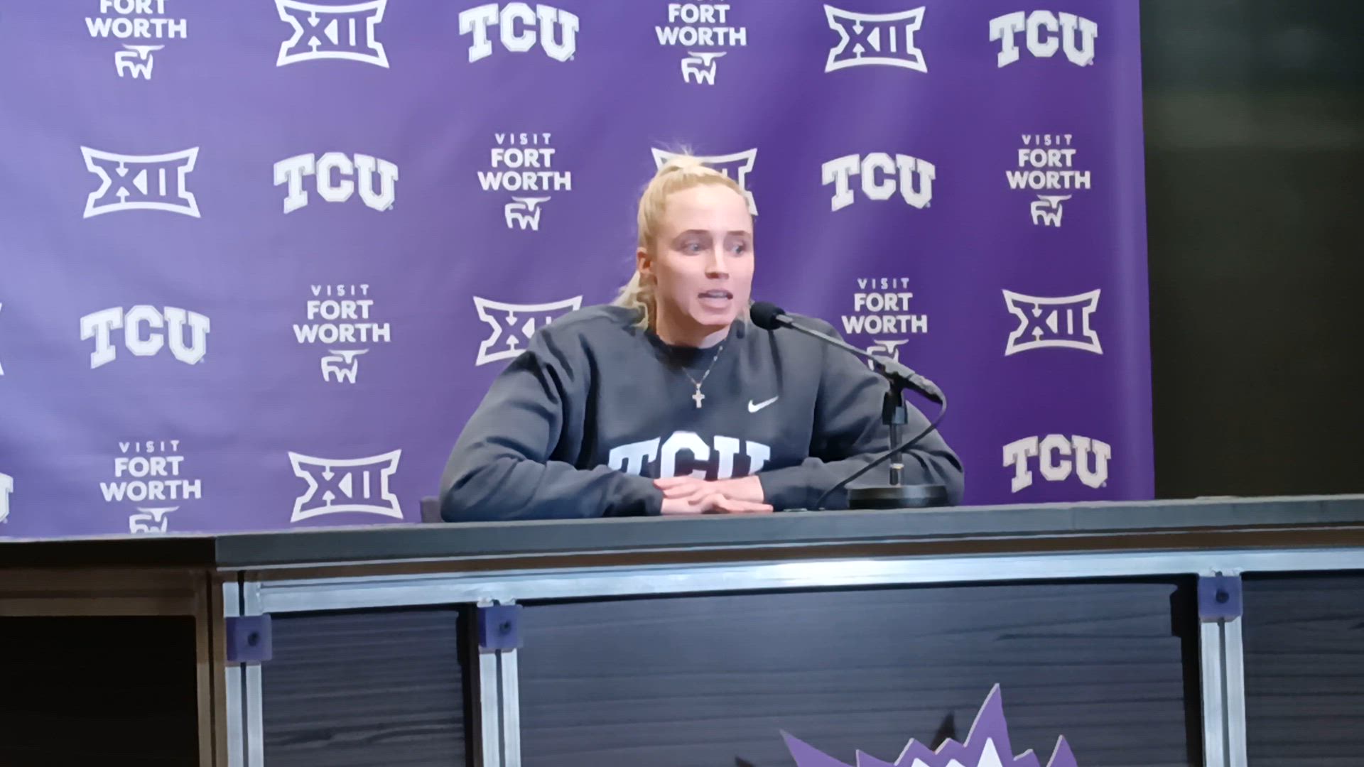 WATCH! TCU WBB: Coach Mark Campbell and Guard Hailey Van Lith Meet With ...