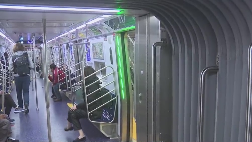 The G train is getting new open gangway subway cars