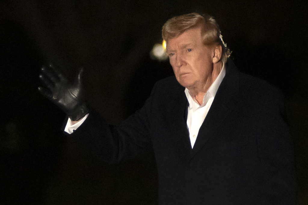 Government watchdog wants thousands of federal workers to be reinstated