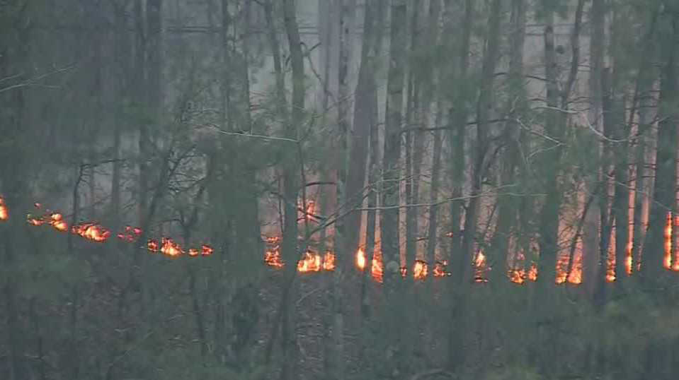 LIVE UPDATES: Firefighters respond to dozens of wildfires amid weather ... LIVE UPDATES: Firefighters respond to dozens of wildfires amid weather ...