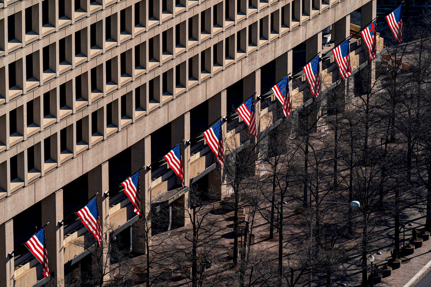 Maddow Blog | Top FBI official forced out after defending agents who ...