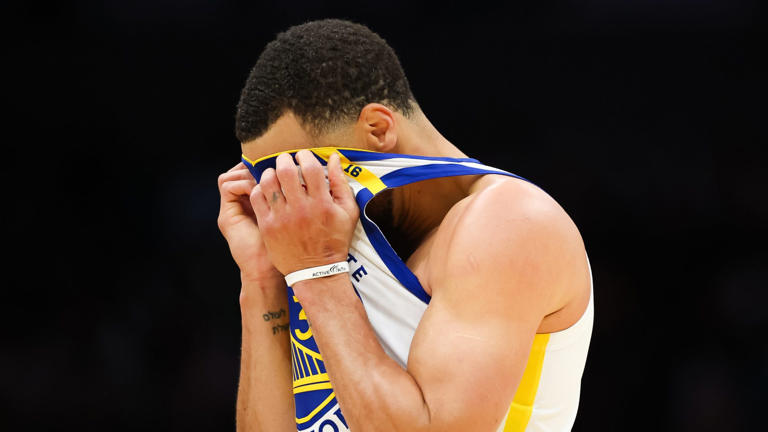 Warriors Drop Injury Update on Steph Curry After Big Win Against Hornets