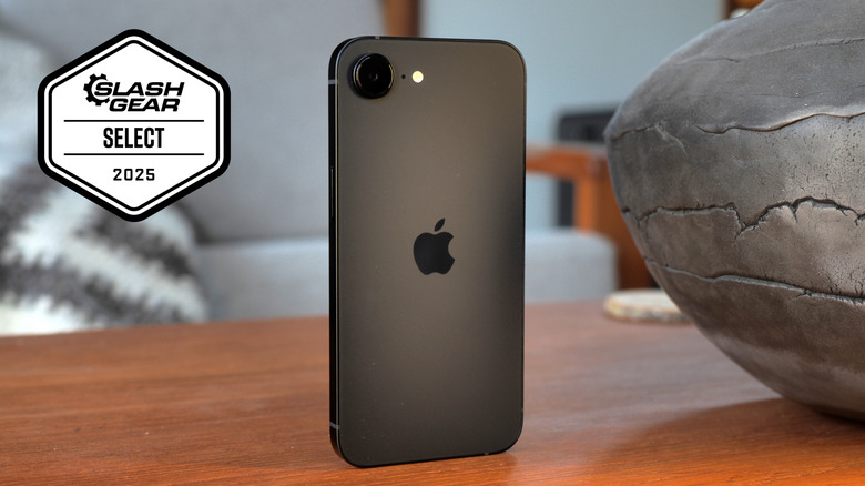 Apple iPhone 16e Review: Just The Right Size (For Your Hand And Your ...