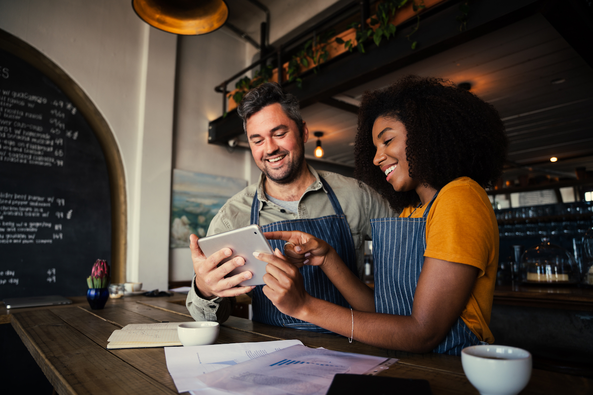 Should Your Restaurant Accept Mobile Payments?