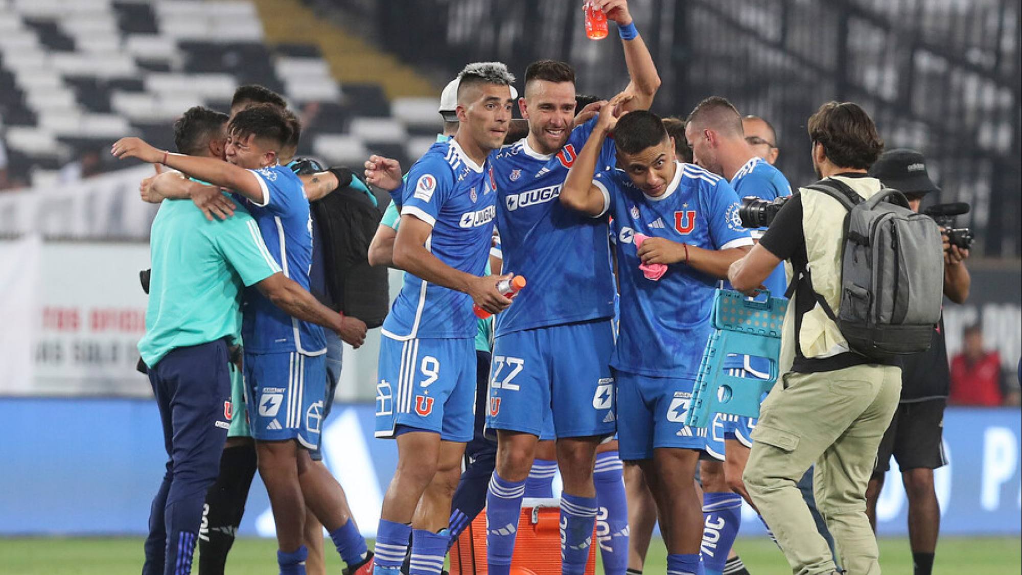 ¡Problemas para la U!: pieza clave para Gustavo Álvarez sufre dura lesión