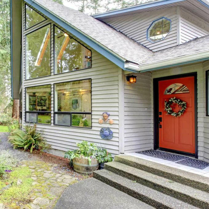 15 Front Door Colors That Will Give Your Home Instant Curb Appeal