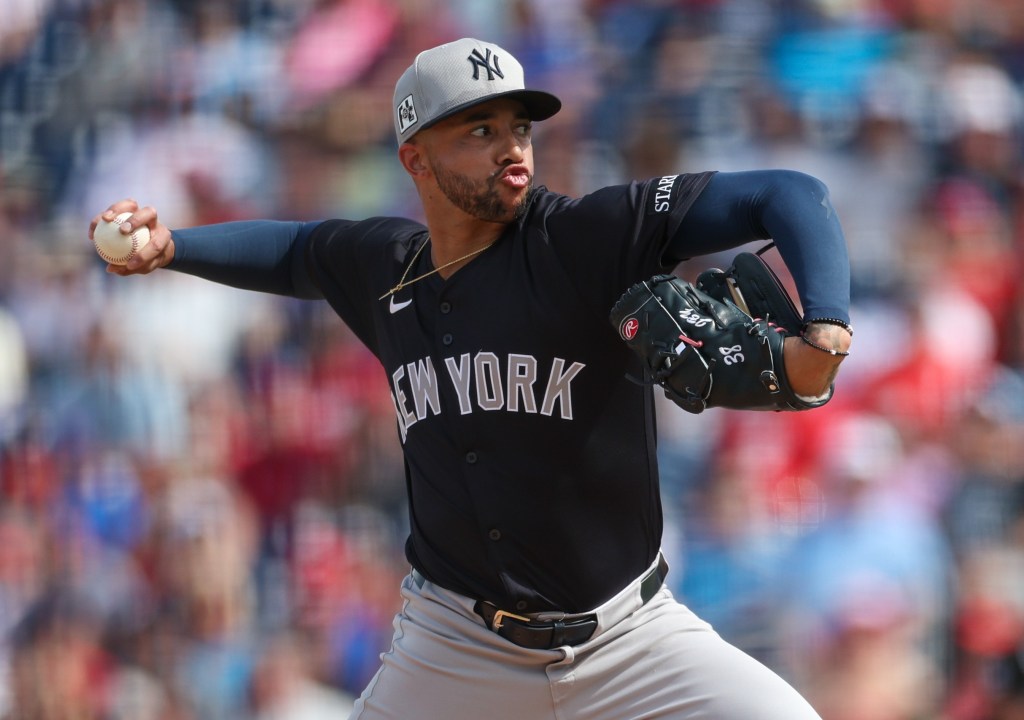 Devin Williams unleashes signature ‘Airbender’ for first time as Yankee