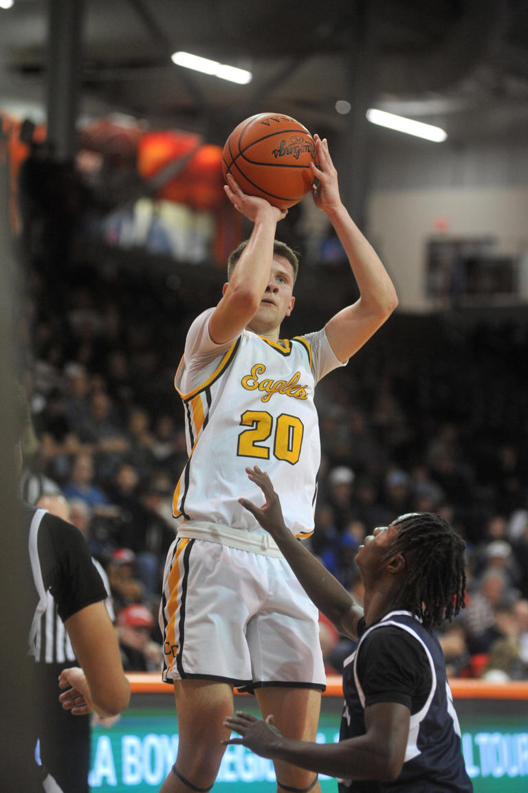 Colonel Crawford basketball's memorable run continues with regional ...