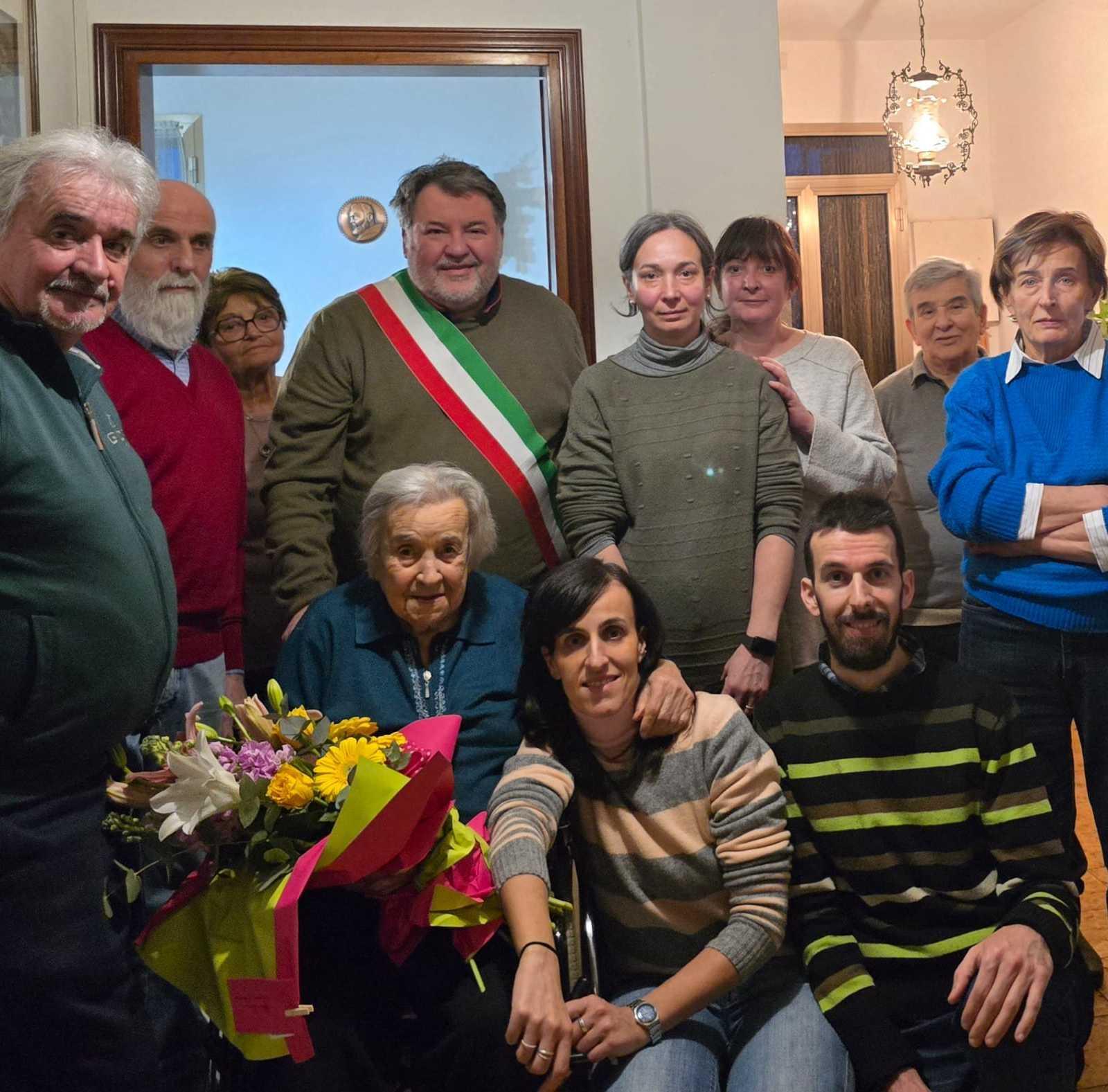 Romana, Edmea e Alfa. Centenarie alla riscossa