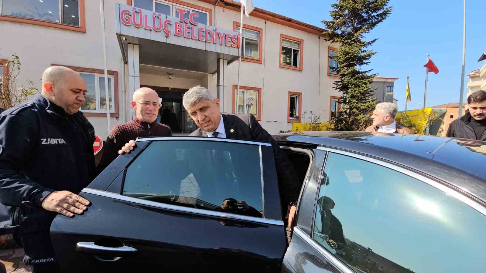 19 yıl makam şoförlüğü yapıp, toplam 27 yıl hizmet ettiği belediyeye ...