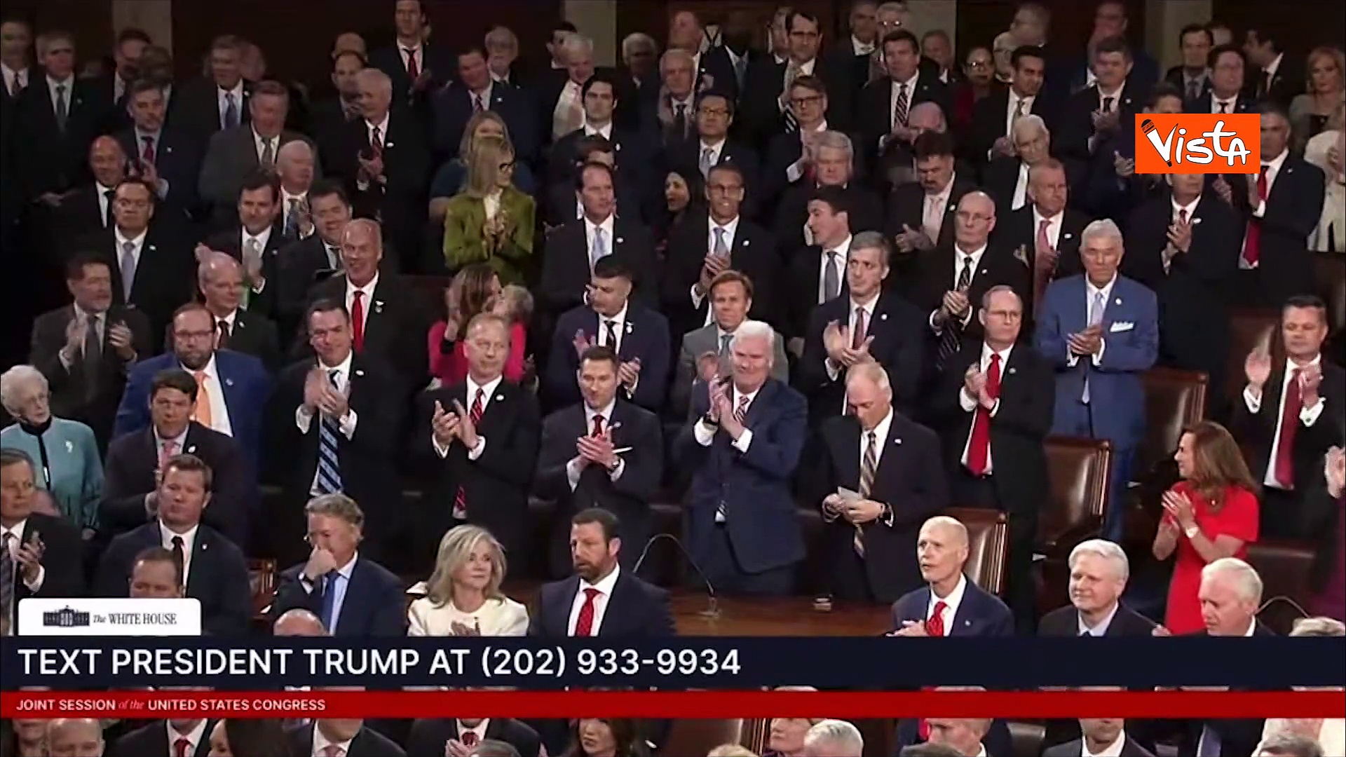 Il dem Al Green espulso dal Congresso Usa dopo aver ripetutamente ...